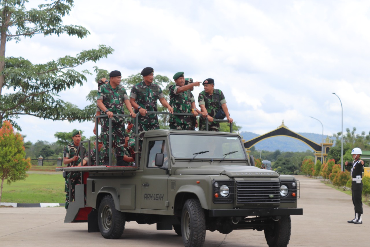 Pangdivif 3 Kostrad sambut Tim Itjen TNI - Official Website Divif 3 Kostrad
