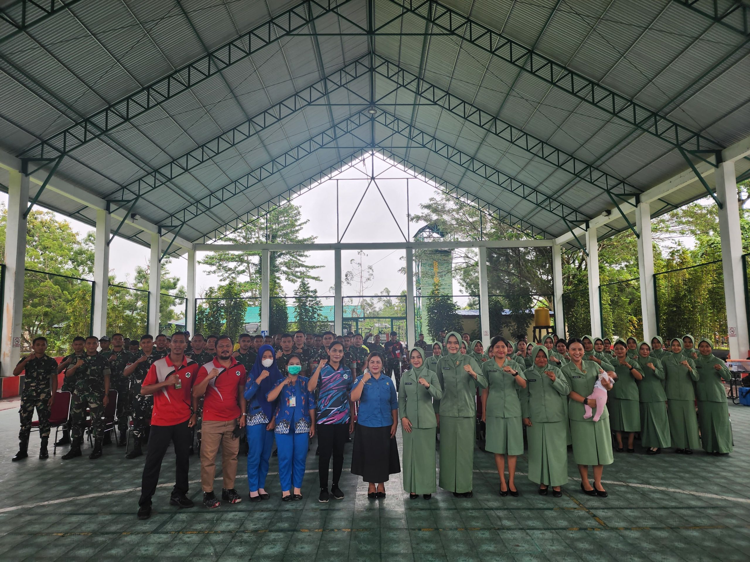 BRIGIF 20/IJK KOSTRAD LAKSANAKAN VAKSINASI DAN PENYULUHAN DBD ...
